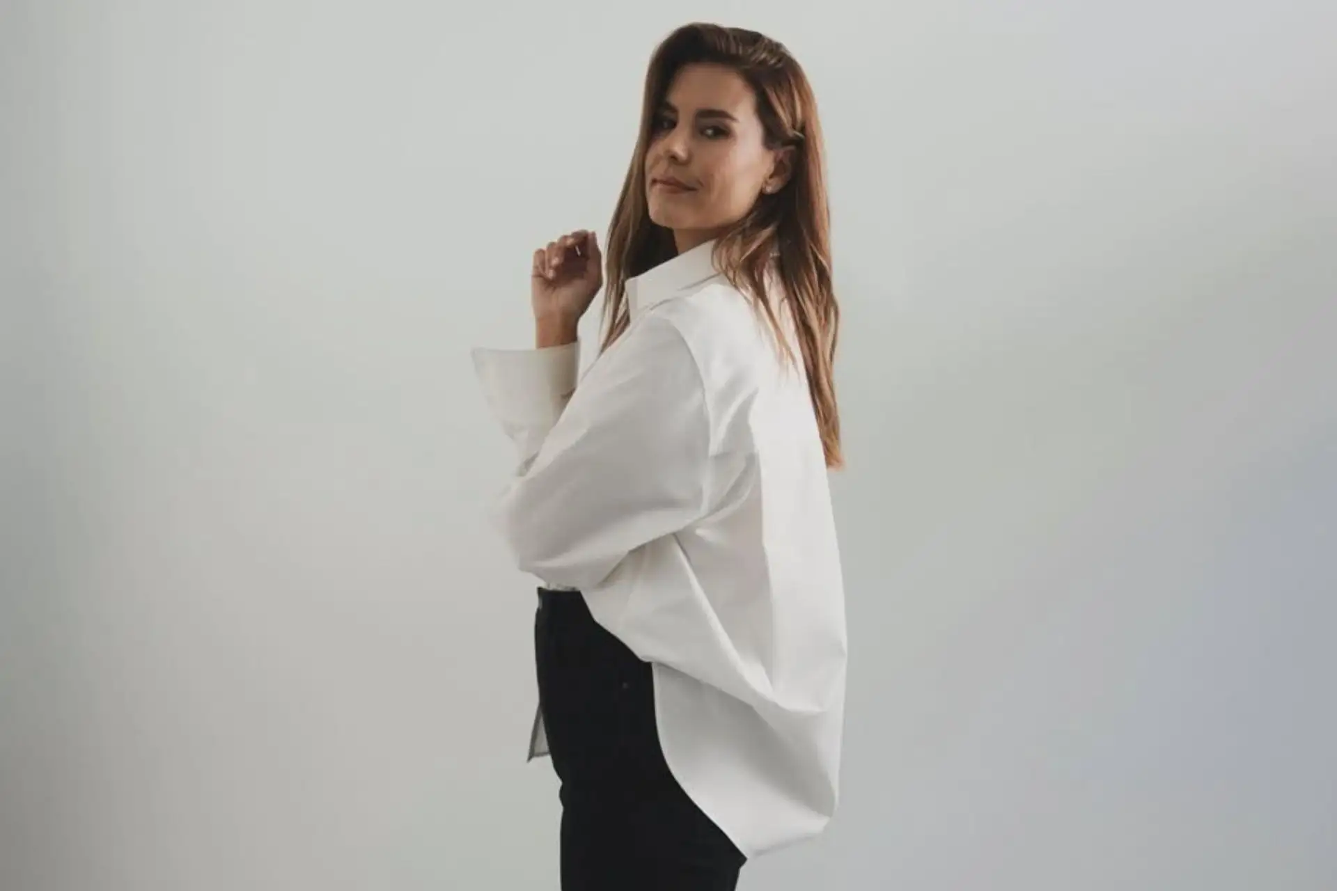 Lauren Phillips Wiki, BBC, Age, Net Worth, Feet, Height & More