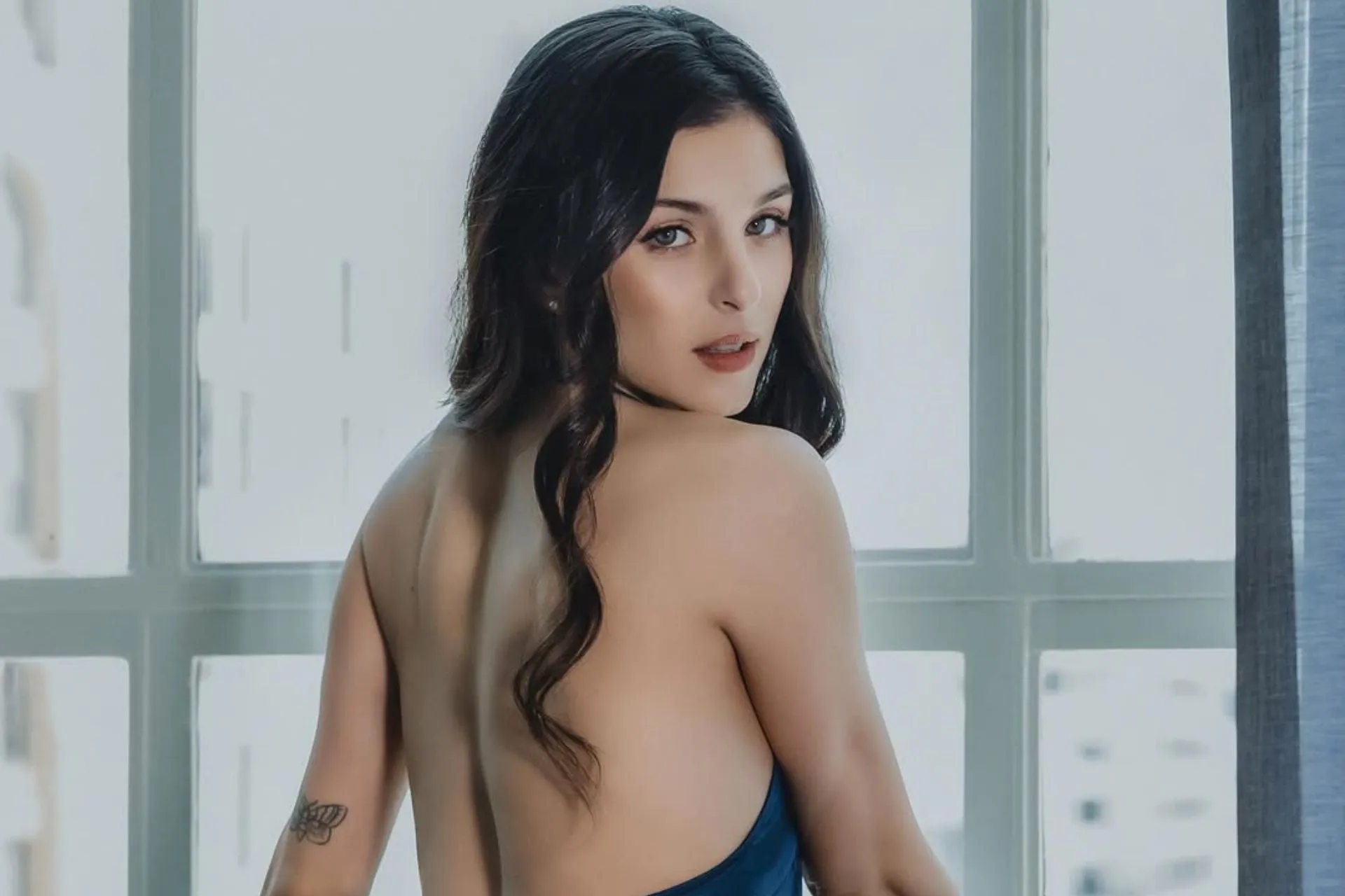 Leah Gotti Wiki, Age, Bio, Net Worth, Height, BBC, Family & More